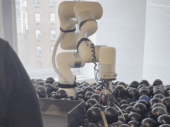 Build a Robotic Claw Game with a Raspberry Pi | Tutorial